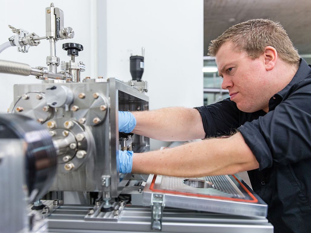 Putting motors to the test. | maxon group