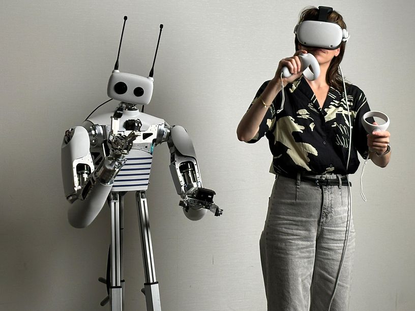 Reachy 2 : le robot humanoïde open source qui redéfinit l’interaction ...